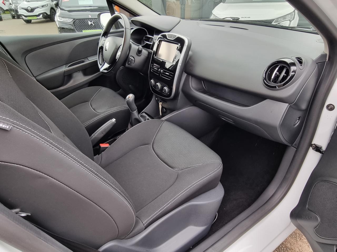 WILLY MATHEY AUTOMOBILES - RENAULT-CLIO-ESSENCE 90 CV ZEN